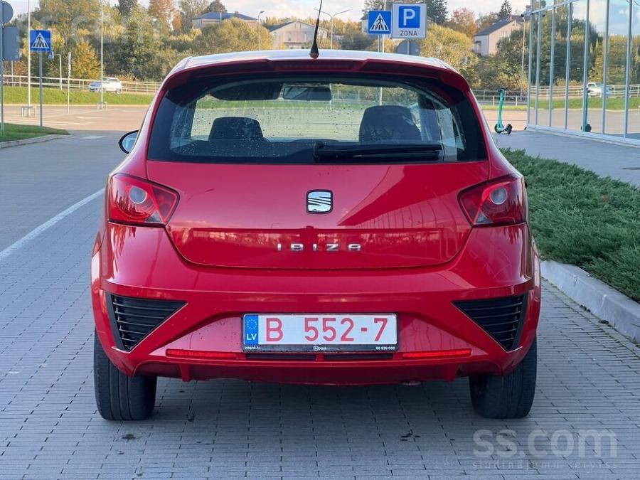 Red SEAT Ibiza 2009 in Rezekne, with an engine capacity of 1.40 L and mileage of 226 thousand km for 2995 €, photo 6 on AUTOMOTO.COM.LV