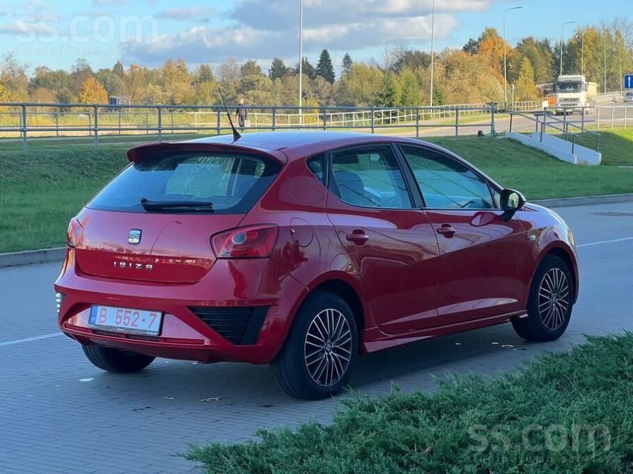 Sarkans SEAT Ibiza 2009 Rēzekne, ar dzinēja tilpumu 1.40 L un nobraukumu 226 tūkst. km par 2995 €, foto 7 vietnē AUTOMOTO.COM.LV
