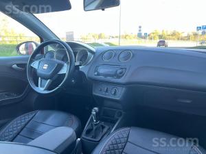 Sarkans SEAT Ibiza 2009 Rēzekne, ar dzinēja tilpumu 1.40 L un nobraukumu 226 tūkst. km par 2995 €, foto 8 vietnē AUTOMOTO.COM.LV