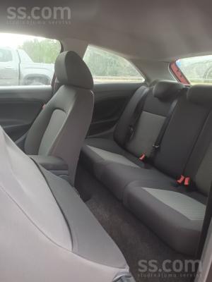 Red SEAT Ibiza 2010 in Jekabpils, with an engine capacity of 1.60 L and mileage of 204 thousand km for 2700 €, photo 8 on AUTOMOTO.COM.LV