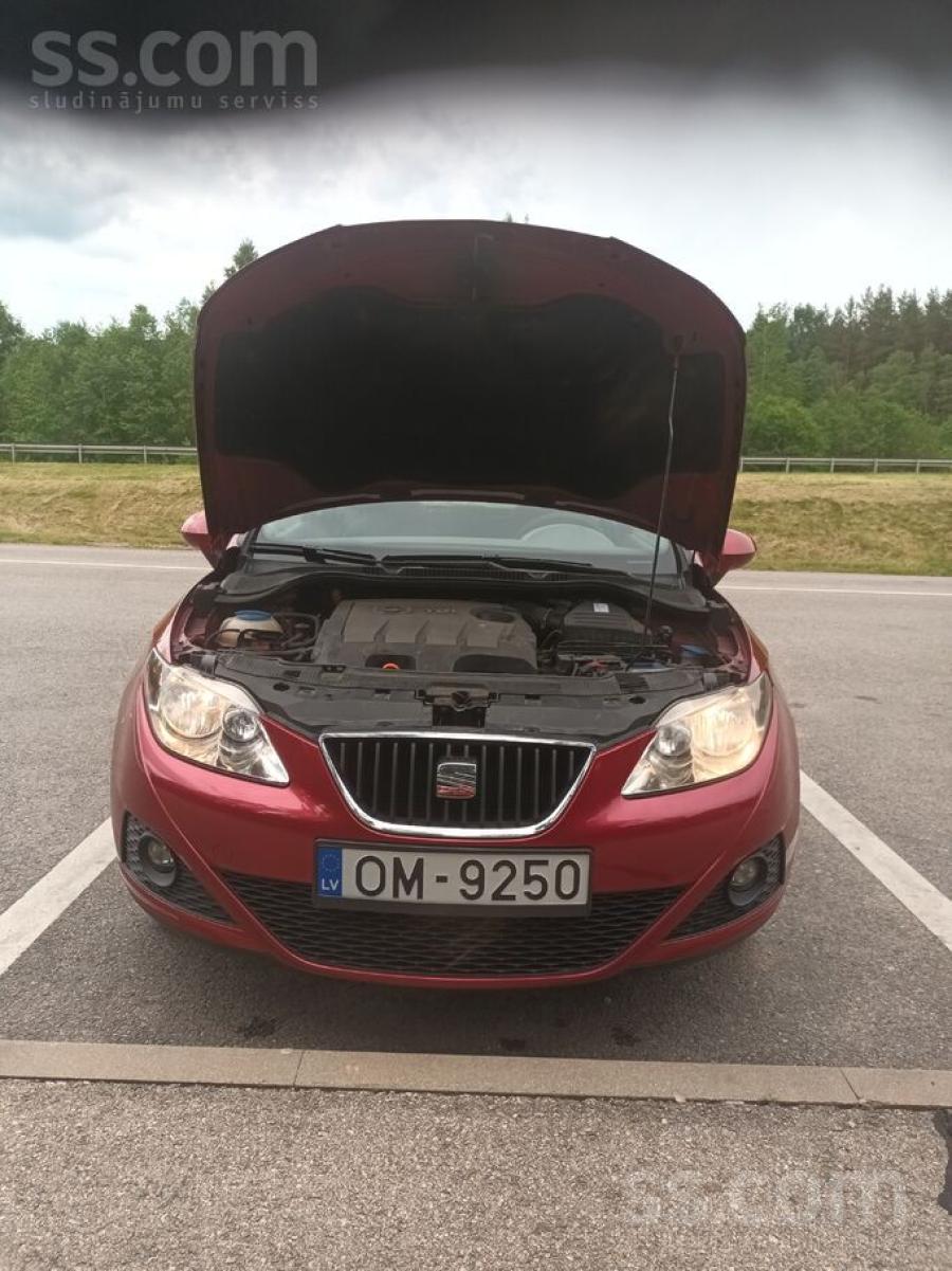 Red SEAT Ibiza 2010 in Jekabpils, with an engine capacity of 1.60 L and mileage of 204 thousand km for 2700 €, photo 14 on AUTOMOTO.COM.LV