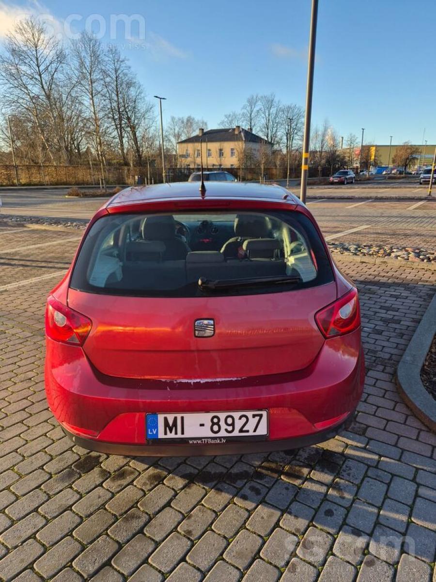 Red SEAT Ibiza 2011 in Ventspils, with an engine capacity of 1.60 L and mileage of 239 thousand km for 3500 €, photo 4 on AUTOMOTO.COM.LV