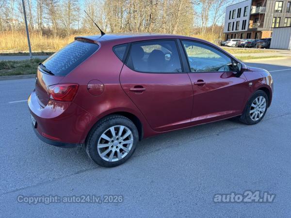 Sarkans SEAT Ibiza 2011 Tallina, ar dzinēja tilpumu 1.20 L un nobraukumu 133 tūkst. km par 4700 €, foto 3 vietnē AUTOMOTO.COM.LV