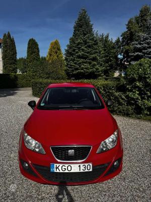Sarkans SEAT Ibiza 2011 Šilutė, ar dzinēja tilpumu 1.97 L un nobraukumu 326 tūkst. km par 3250 €, foto  vietnē AUTOMOTO.COM.LV