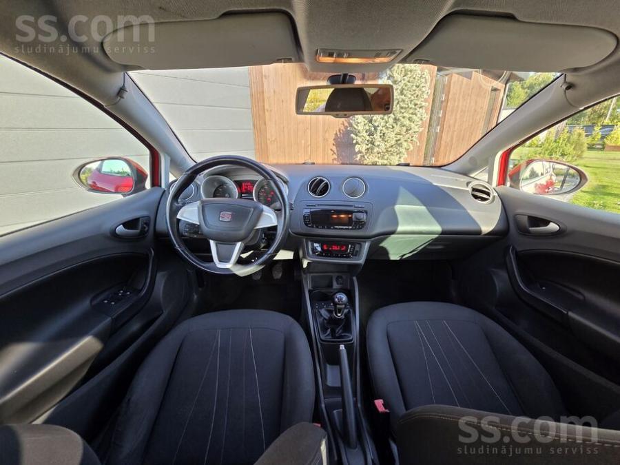 Red SEAT Ibiza 2012 in Riga, with an engine capacity of 1.20 L and mileage of 121 thousand km for 3400 €, photo 9 on AUTOMOTO.COM.LV