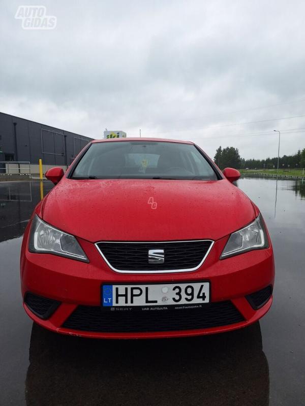 Red SEAT Ibiza 2015 in Kaunas, with an engine capacity of 1.60 L and mileage of 223 thousand km for 3500 €, photo 2 on AUTOMOTO.COM.LV