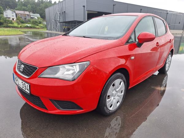 Red SEAT Ibiza 2015 in Kaunas, with an engine capacity of 1.60 L and mileage of 223 thousand km for 3500 €, photo 3 on AUTOMOTO.COM.LV