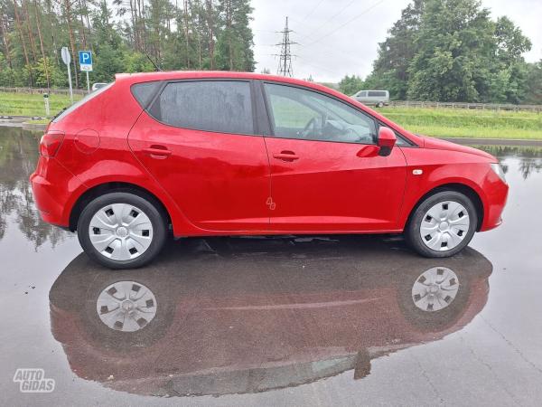 Red SEAT Ibiza 2015 in Kaunas, with an engine capacity of 1.60 L and mileage of 223 thousand km for 3500 €, photo 6 on AUTOMOTO.COM.LV