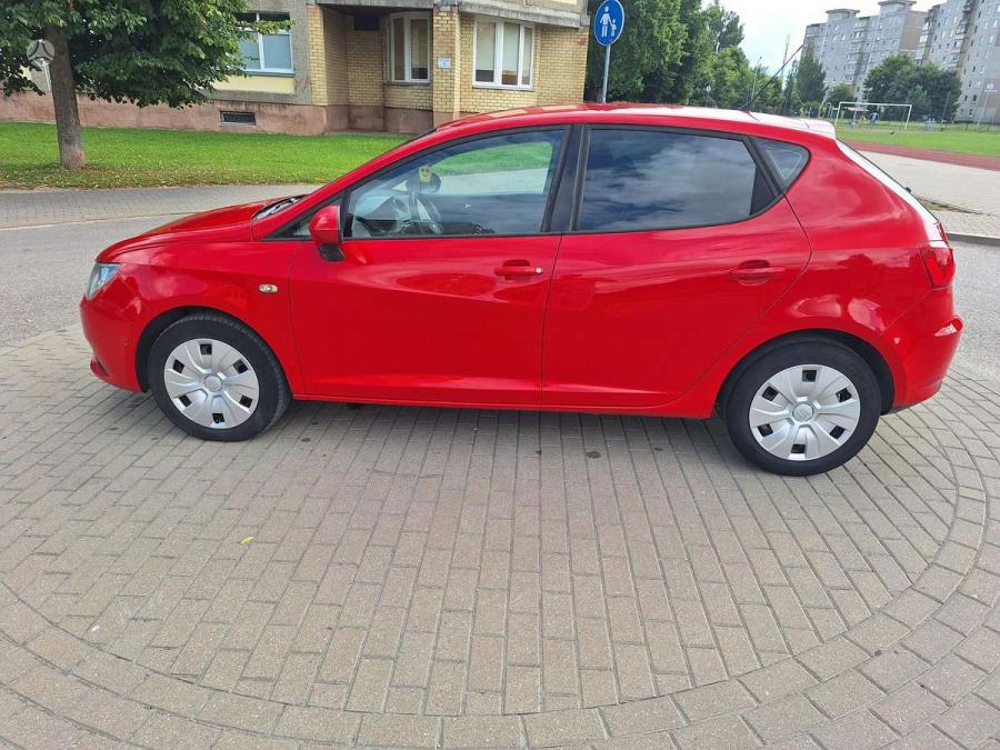 Sarkans SEAT Ibiza 2015 Kauņa, ar dzinēja tilpumu 1.60 L un nobraukumu 223 tūkst. km par 3200 €, foto 4 vietnē AUTOMOTO.COM.LV