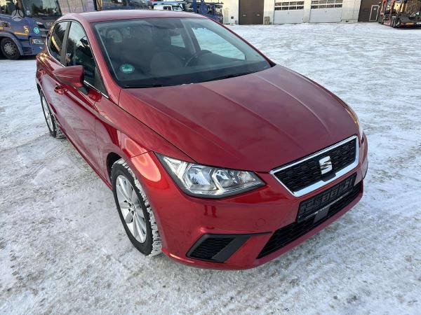 Red SEAT Ibiza 2018 in Prienai, with an engine capacity of 1.60 L and mileage of 201 thousand km for 7500 €, photo 3 on AUTOMOTO.COM.LV