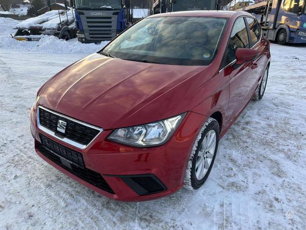 Red SEAT Ibiza 2018 in Prienai, with an engine capacity of 1.60 L and mileage of 201 thousand km for 7500 €, photo 5 on AUTOMOTO.COM.LV