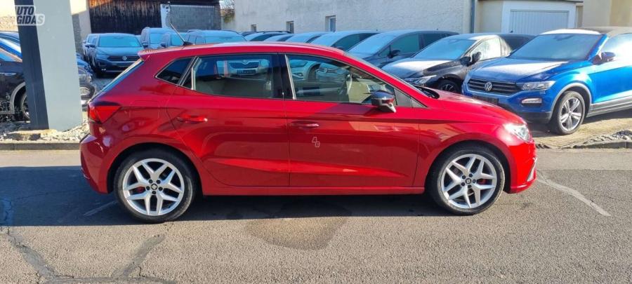 Red SEAT Ibiza 2023 in Kaunas, with an engine capacity of 1.50 L and mileage of 20 thousand km for 23420 €, photo 6 on AUTOMOTO.COM.LV