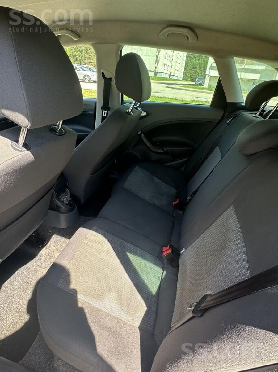 Sarkans SEAT Ibiza 2010 Rīga, ar dzinēja tilpumu 1.20 L un nobraukumu 456 tūkst. km par 640 €, foto 7 vietnē AUTOMOTO.COM.LV