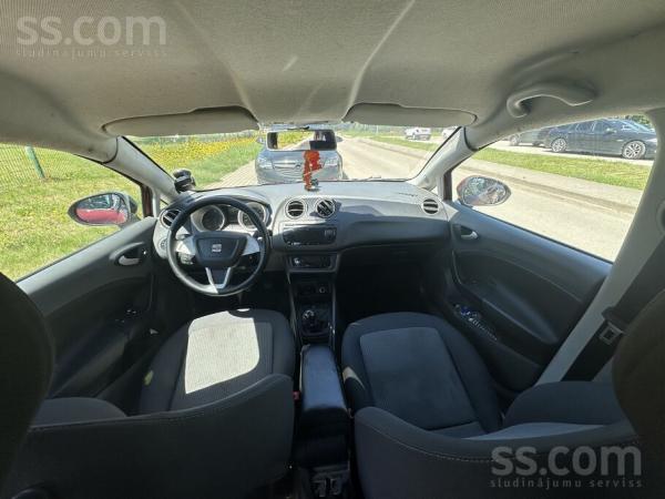 Red SEAT Ibiza 2010 in Riga, with an engine capacity of 1.20 L and mileage of 456 thousand km for 640 €, photo 7 on AUTOMOTO.COM.LV
