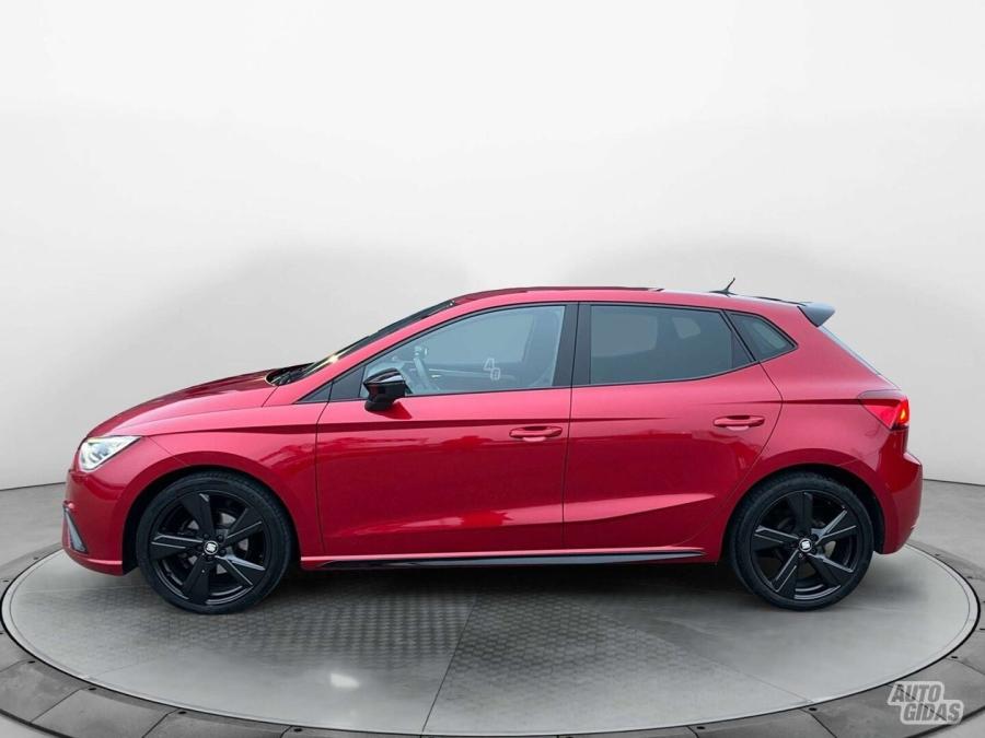Red SEAT Ibiza 2021 in Kaunas, with an engine capacity of 1.50 L and mileage of 53 thousand km for 22673 €, photo 3 on AUTOMOTO.COM.LV