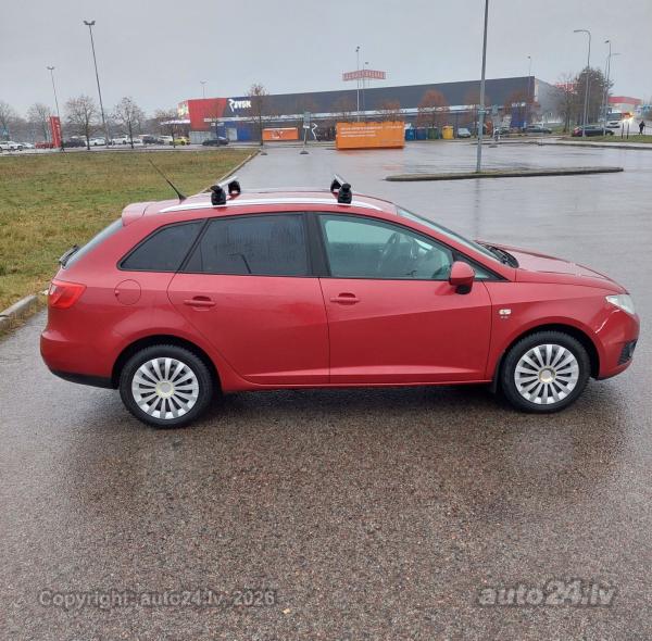 Sarkans SEAT Ibiza 2010 Tallina, ar dzinēja tilpumu 1.20 L un nobraukumu 90 tūkst. km par 4999 €, foto 4 vietnē AUTOMOTO.COM.LV