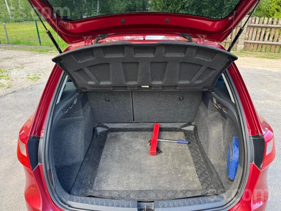 Sarkans SEAT Ibiza 2010 Rīga, ar dzinēja tilpumu 1.60 L un nobraukumu 250 tūkst. km par 3500 €, foto 8 vietnē AUTOMOTO.COM.LV