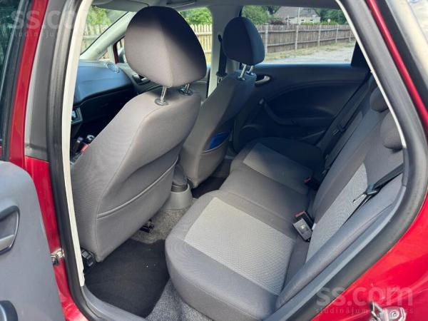 Red SEAT Ibiza 2010 in Riga, with an engine capacity of 1.60 L and mileage of 250 thousand km for 3500 €, photo 9 on AUTOMOTO.COM.LV