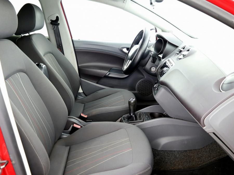 Sarkans SEAT Ibiza 2012 Tallina, ar dzinēja tilpumu 1.40 L un nobraukumu 179 tūkst. km par 1899 €, foto 7 vietnē AUTOMOTO.COM.LV