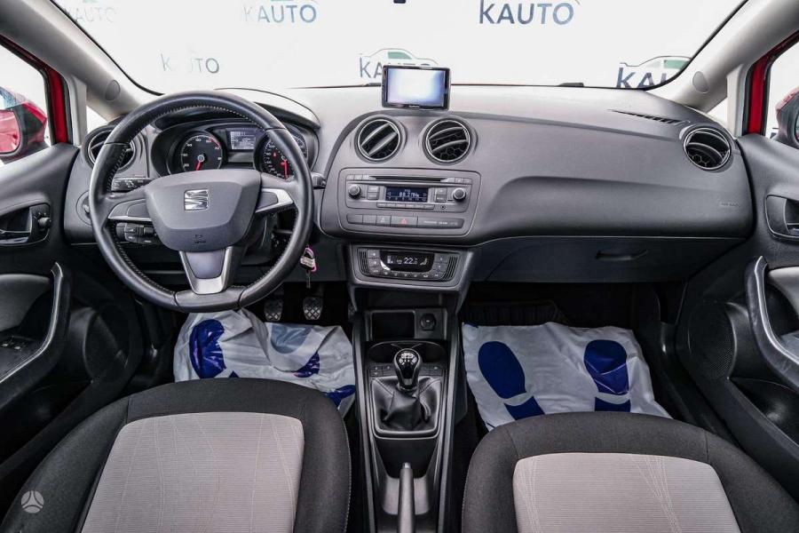 Red SEAT Ibiza 2015 in Kaunas, with an engine capacity of 1.20 L and mileage of 201 thousand km for 4790 €, photo 9 on AUTOMOTO.COM.LV