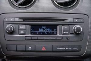 Red SEAT Ibiza 2015 in Kaunas, with an engine capacity of 1.20 L and mileage of 201 thousand km for 4790 €, photo 18 on AUTOMOTO.COM.LV