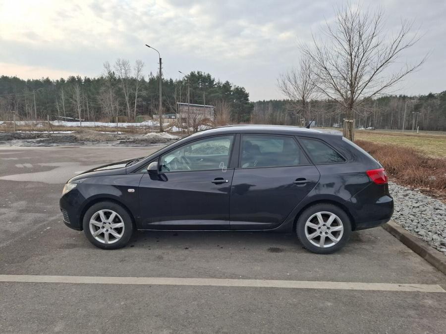SEAT Ibiza 2011 in Vilnius, with an engine capacity of 1.20 L and mileage of 327 thousand km for 1990 €, photo 2 on AUTOMOTO.COM.LV