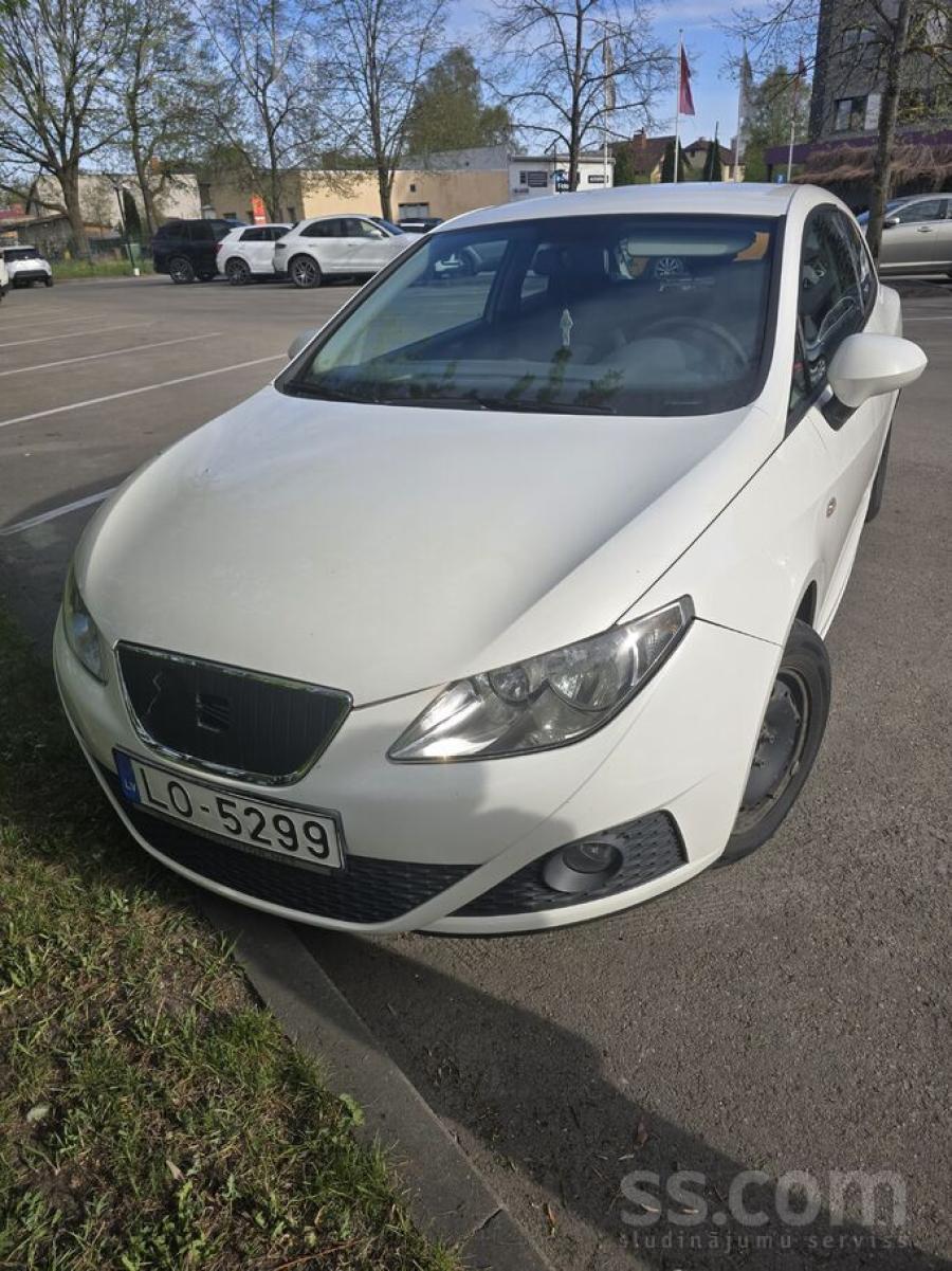 Balts SEAT Ibiza 2010 Rīga, ar dzinēja tilpumu 1.40 L un nobraukumu 267 tūkst. km par 1200 €, foto 1 vietnē AUTOMOTO.COM.LV