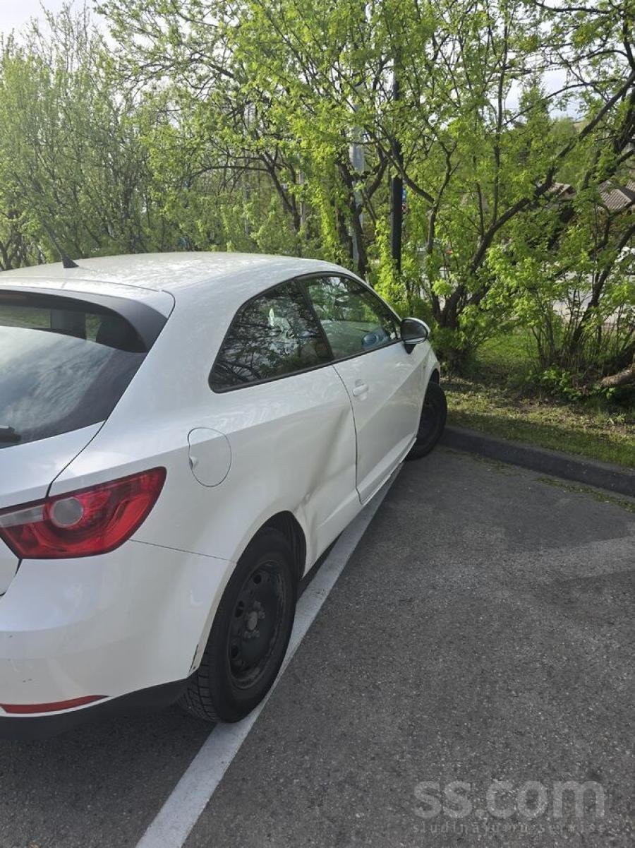 Balts SEAT Ibiza 2010 Rīga, ar dzinēja tilpumu 1.40 L un nobraukumu 267 tūkst. km par 1200 €, foto 3 vietnē AUTOMOTO.COM.LV