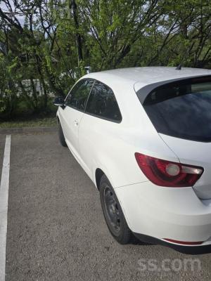 Balts SEAT Ibiza 2010 Rīga, ar dzinēja tilpumu 1.40 L un nobraukumu 267 tūkst. km par 1200 €, foto 4 vietnē AUTOMOTO.COM.LV