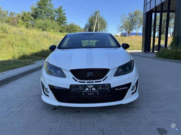 White SEAT Ibiza 2012 in Vilnius, with an engine capacity of 1.39 L and mileage of 230 thousand km for 5600 €, photo 2 on AUTOMOTO.COM.LV