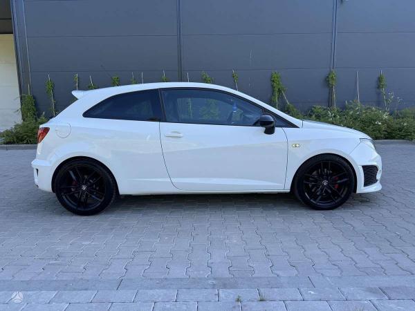 White SEAT Ibiza 2012 in Vilnius, with an engine capacity of 1.39 L and mileage of 230 thousand km for 5600 €, photo 4 on AUTOMOTO.COM.LV
