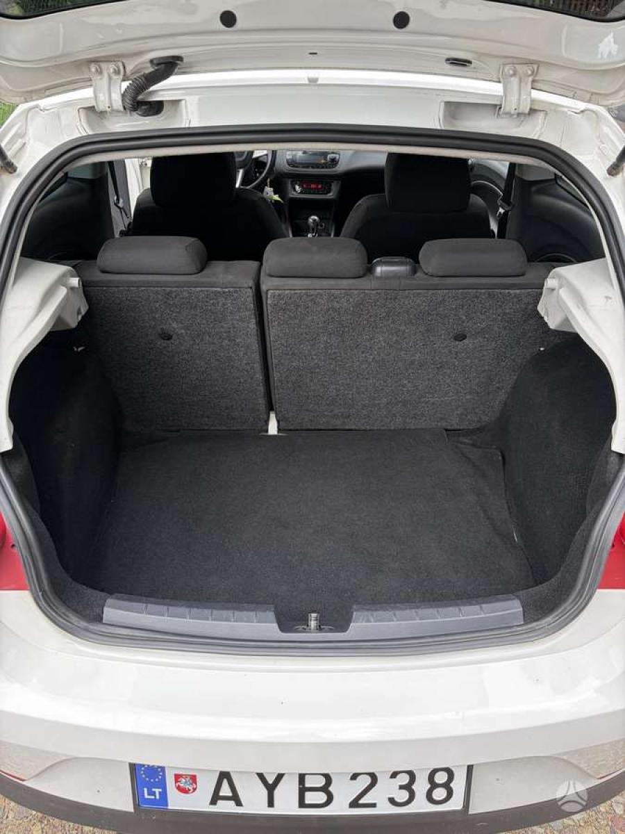 Balts SEAT Ibiza 2008 Jonava, ar dzinēja tilpumu 1.90 L un nobraukumu 325 tūkst. km par 2400 €, foto 11 vietnē AUTOMOTO.COM.LV