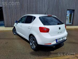Balts SEAT Ibiza 2009 Tukums, ar dzinēja tilpumu 1.90 L un nobraukumu 279 tūkst. km par 3350 €, foto 4 vietnē AUTOMOTO.COM.LV