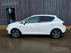 Balts SEAT Ibiza 2009 Tukums, ar dzinēja tilpumu 1.90 L un nobraukumu 279 tūkst. km par 3350 €, foto 6 vietnē AUTOMOTO.COM.LV