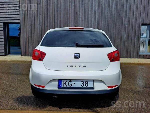Balts SEAT Ibiza 2009 Tukums, ar dzinēja tilpumu 1.90 L un nobraukumu 279 tūkst. km par 3350 €, foto 8 vietnē AUTOMOTO.COM.LV