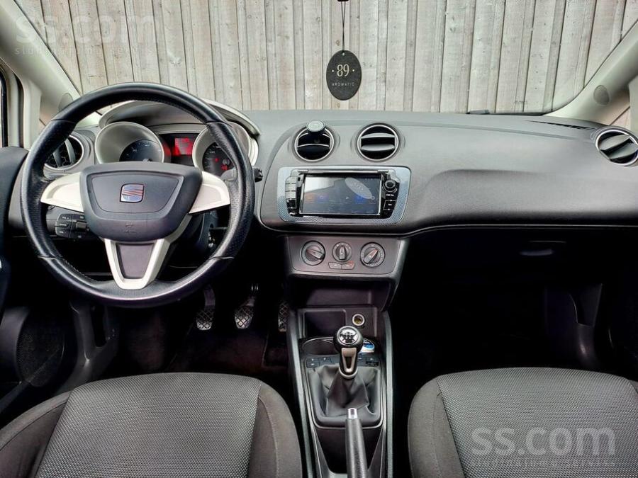 Balts SEAT Ibiza 2009 Tukums, ar dzinēja tilpumu 1.90 L un nobraukumu 279 tūkst. km par 3350 €, foto 13 vietnē AUTOMOTO.COM.LV
