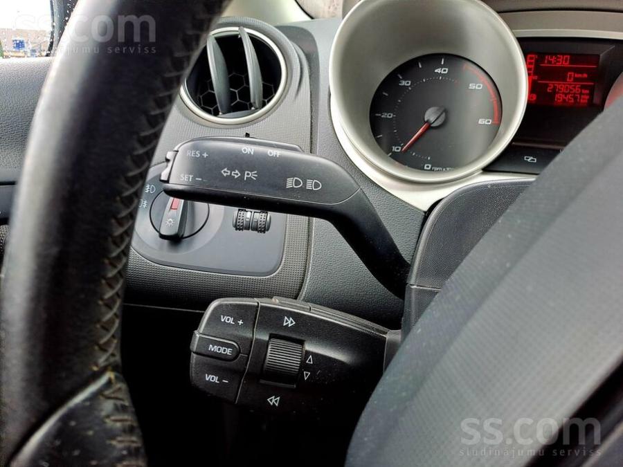 Balts SEAT Ibiza 2009 Tukums, ar dzinēja tilpumu 1.90 L un nobraukumu 279 tūkst. km par 3350 €, foto 16 vietnē AUTOMOTO.COM.LV