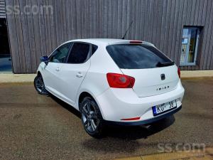 Balts SEAT Ibiza 2009 Tukums, ar dzinēja tilpumu 1.90 L un nobraukumu 279 tūkst. km par 2900 €, foto 4 vietnē AUTOMOTO.COM.LV