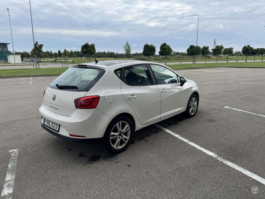 Balts SEAT Ibiza 2009 Viļņa, ar dzinēja tilpumu 1.60 L un nobraukumu 267 tūkst. km par 2100 €, foto 4 vietnē AUTOMOTO.COM.LV