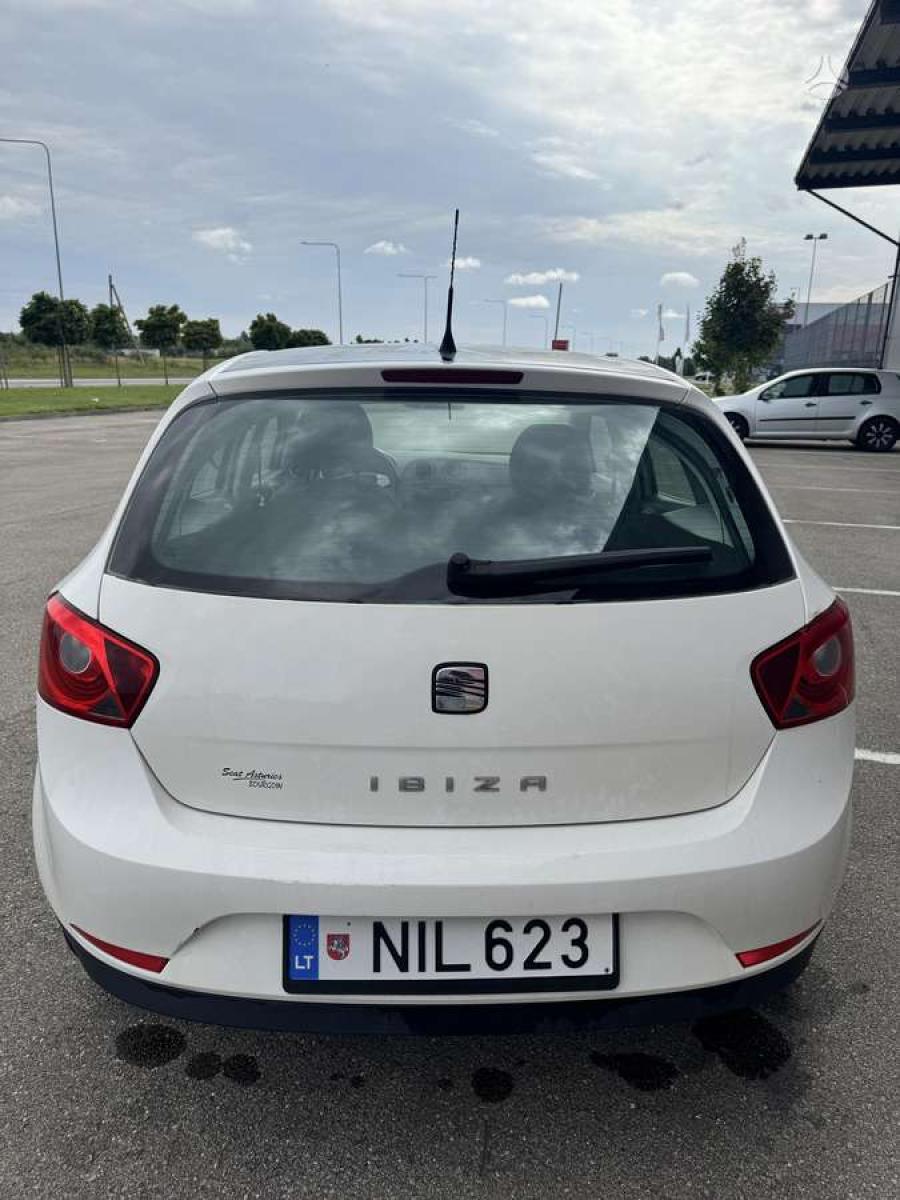 Balts SEAT Ibiza 2009 Viļņa, ar dzinēja tilpumu 1.60 L un nobraukumu 267 tūkst. km par 2100 €, foto 8 vietnē AUTOMOTO.COM.LV