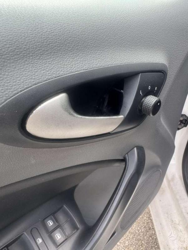 Balts SEAT Ibiza 2009 Viļņa, ar dzinēja tilpumu 1.60 L un nobraukumu 267 tūkst. km par 2100 €, foto 11 vietnē AUTOMOTO.COM.LV