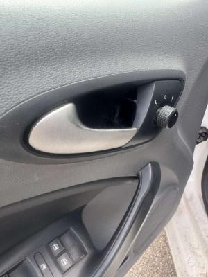 Balts SEAT Ibiza 2009 Viļņa, ar dzinēja tilpumu 1.60 L un nobraukumu 267 tūkst. km par 2100 €, foto 11 vietnē AUTOMOTO.COM.LV