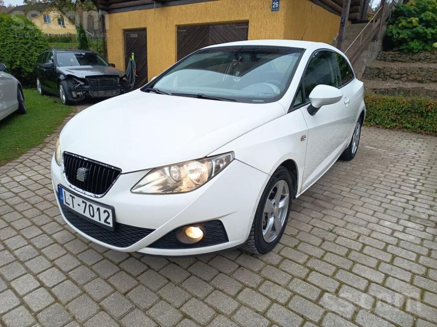 Balts SEAT Ibiza 2009 Ogre, ar dzinēja tilpumu 1.40 L un nobraukumu 264 tūkst. km par 2100 €, foto 1 vietnē AUTOMOTO.COM.LV