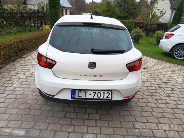 Balts SEAT Ibiza 2009 Ogre, ar dzinēja tilpumu 1.40 L un nobraukumu 264 tūkst. km par 2100 €, foto 6 vietnē AUTOMOTO.COM.LV