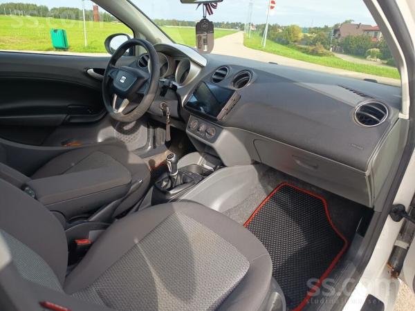 Balts SEAT Ibiza 2009 Ogre, ar dzinēja tilpumu 1.40 L un nobraukumu 264 tūkst. km par 2100 €, foto 10 vietnē AUTOMOTO.COM.LV