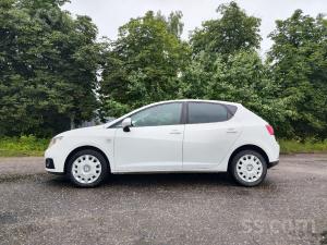 Balts SEAT Ibiza 2010 Rīga, ar dzinēja tilpumu 1.60 L un nobraukumu 323 tūkst. km par 1900 €, foto 3 vietnē AUTOMOTO.COM.LV
