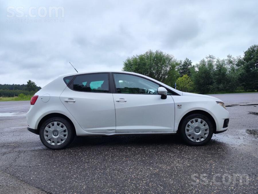 Balts SEAT Ibiza 2010 Rīga, ar dzinēja tilpumu 1.60 L un nobraukumu 323 tūkst. km par 1900 €, foto 5 vietnē AUTOMOTO.COM.LV