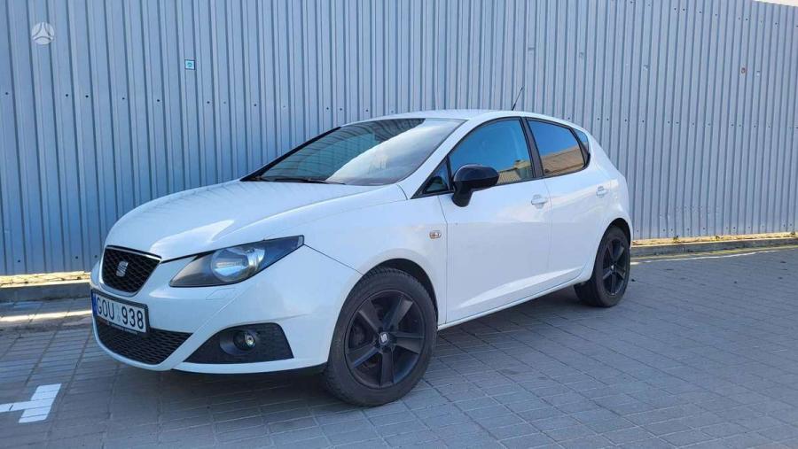 Balts SEAT Ibiza 2010 Marijampole, ar dzinēja tilpumu 1.20 L un nobraukumu 172 tūkst. km par 2300 €, foto 1 vietnē AUTOMOTO.COM.LV