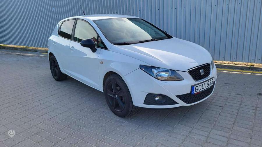 Balts SEAT Ibiza 2010 Marijampole, ar dzinēja tilpumu 1.20 L un nobraukumu 172 tūkst. km par 2300 €, foto 5 vietnē AUTOMOTO.COM.LV