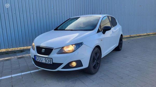 White SEAT Ibiza 2010 in Marijampole, with an engine capacity of 1.20 L and mileage of 172 thousand km for 2300 €, photo 5 on AUTOMOTO.COM.LV